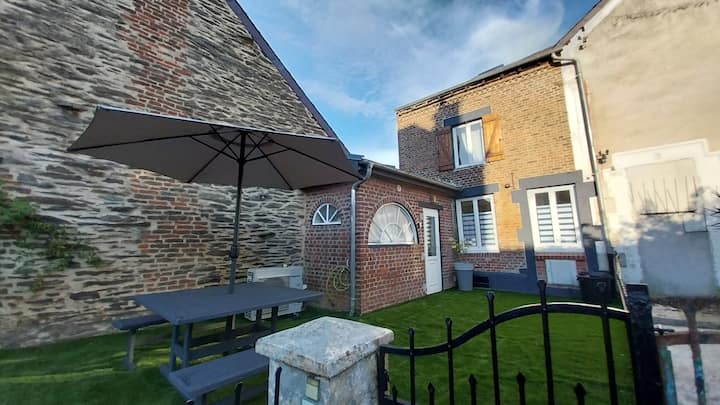 Le Scailleteux, Petite Maison De Mineur / Gîte 2 * - Viroinval