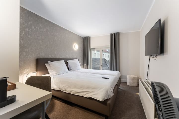 Elegant Room In Bruges' Heart - Bruges