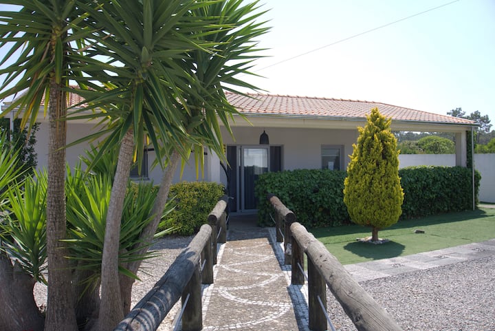 Beach House In Torrão Do Lameiro - Ovar