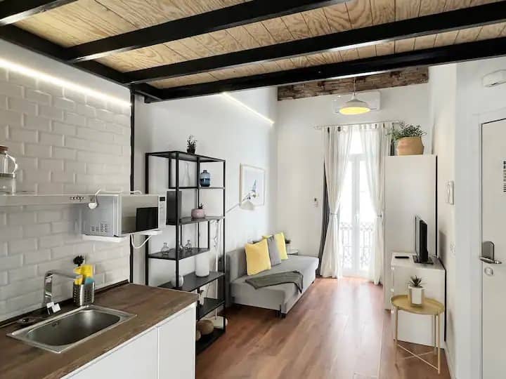 Ruzafa Penthouse Tall Ceilings Mezzanine & Balcony - Bonaire