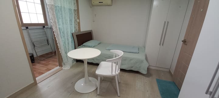 Sunny House - Busan