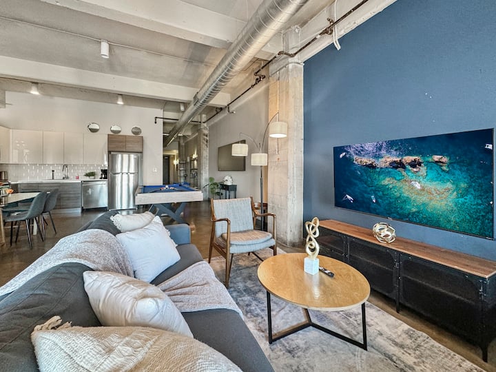 Luxury 2bd | Dt Dallas | Sleeps 16 | Free Parking - Dallas, TX