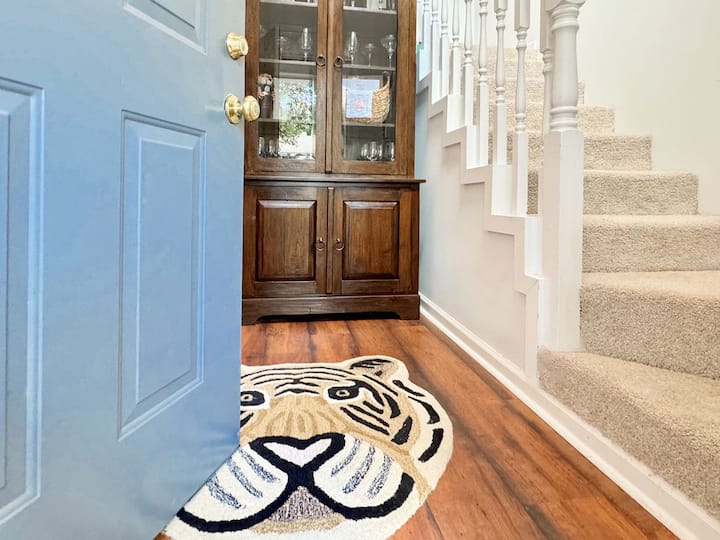 Welcome To The Jersey Tiger Den! - Auburn, AL