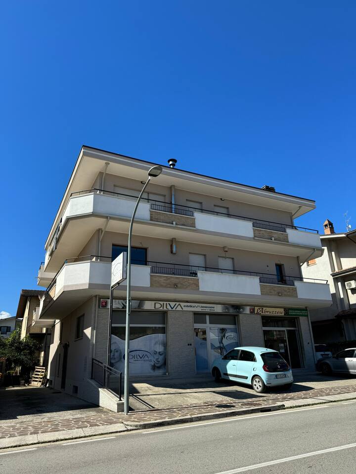 Appartamento Arredato Al Ii Piano A Val Vomano - Teramo