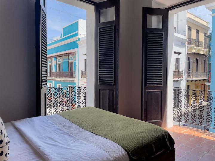 65 Fort Apt 4 - Familiar Getaway - Levittown