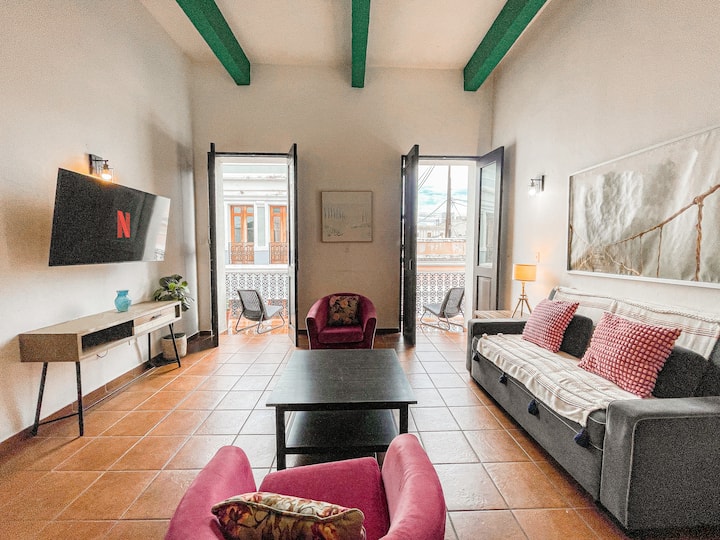 65 Fort Apt 7 — Hidden Gem ! - Levittown