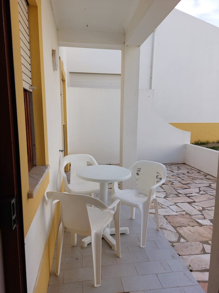 T2 R/c A 200m Da Praia - Vila Nova de Milfontes