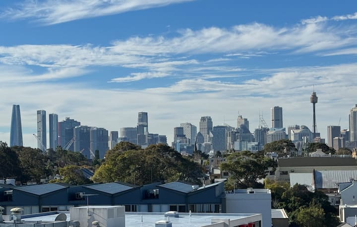 Marvellous View With 2 Car Spots On Quiet Street - Camperdown