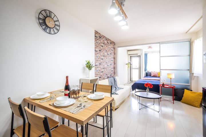 Osaka/1st. To Namba 2min/5ppl/33m²/wi-fi/long Stay - Japan