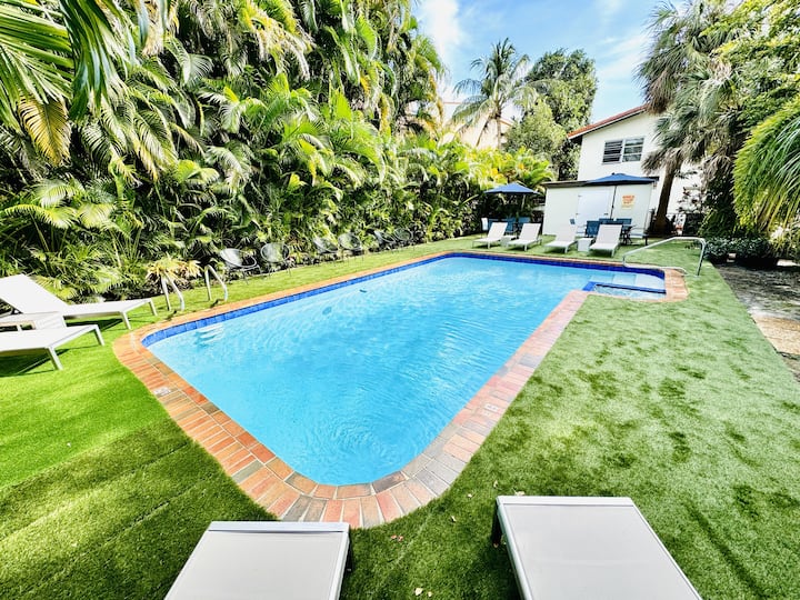 Stylish, Affordable 1 Bedroom Apt With Pool Access - Fort Lauderdale