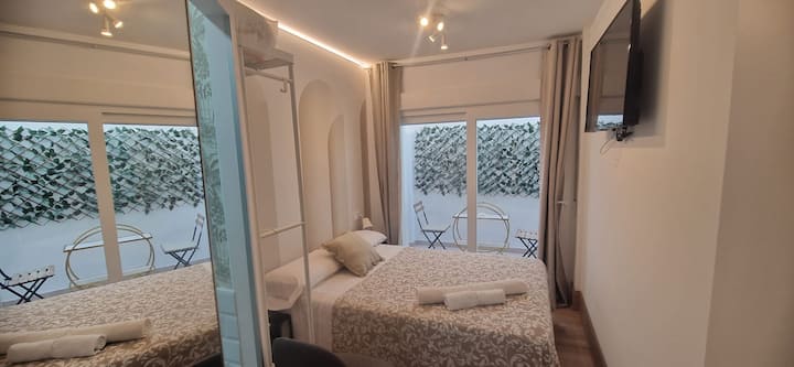 3 Habitación Con Patio Cerca Del Mar - Torremolinos