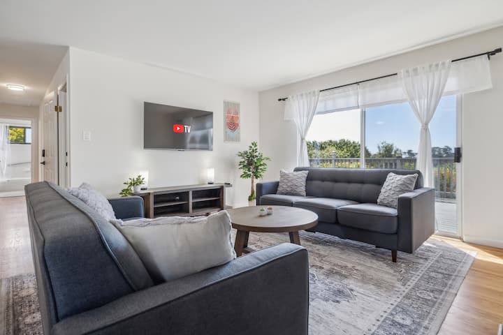 Modern Lux | Clean & Private Room 1 | 30+ Days - Millbrae, CA