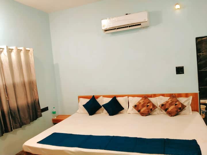 Shree Ram Guest House !Near Mahakal! 4bedac Rooms - Ujjain