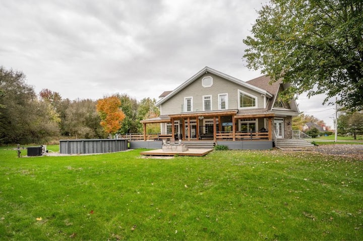 Immense Maison à Air Ouverte - Quebec