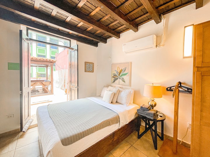 251 Fort Apt 5 - Bright Ph - San Juan