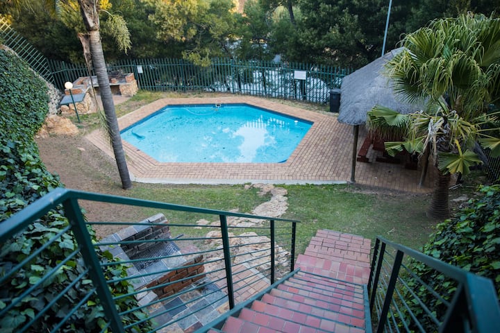 Nuchas Santuary - Muldersdrift