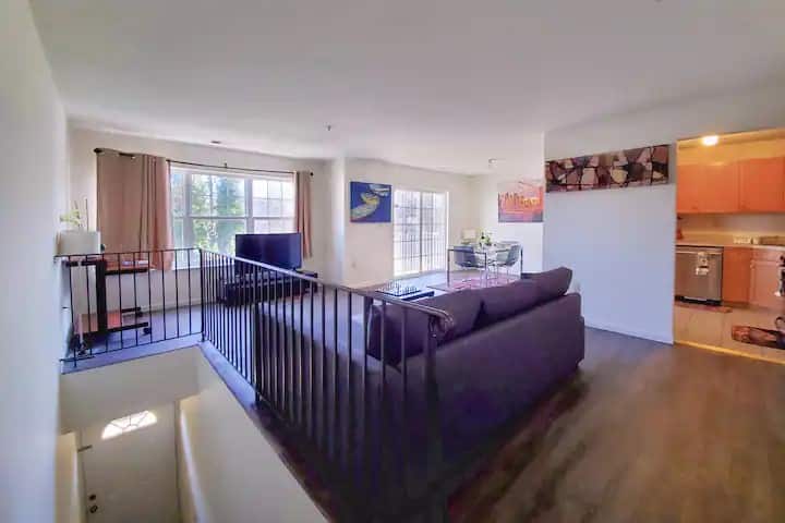 Spacious 3 Bed 2.5 Bath Townhome - Edison, NJ