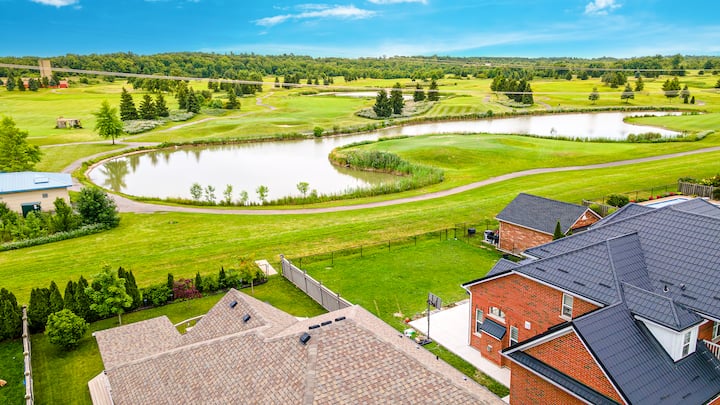 Niagara Golf Course Escape: Views-hot Tub-patio - Niagara-on-the-Lake