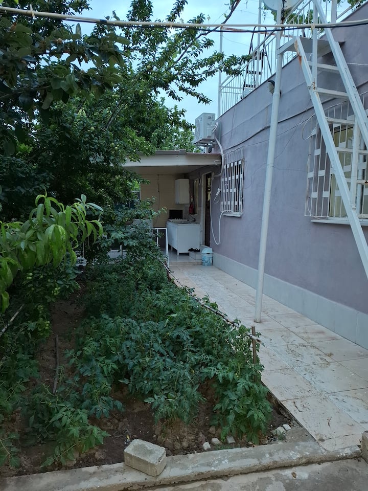 Gümüldür'de Denize Yakın Günlük Kiralık 1+1 Ev - Menderes