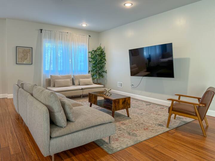 City Lander - Simple Check In 13ppl - Newark, NJ