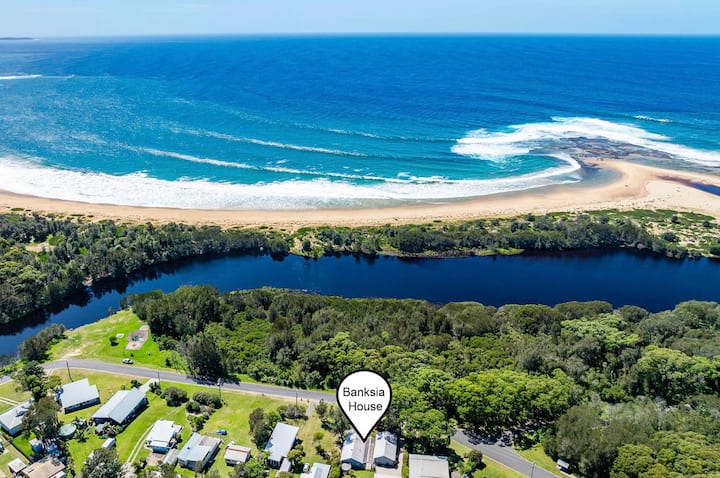 Banksia House - Spacious Beach House - Moruya