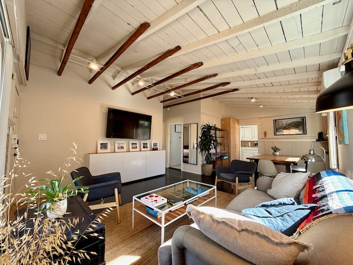 Surf Bungalow In Venice - Heal the Bay Aquarium, Santa Monica