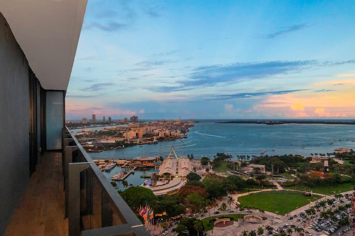 Downtown Miami Views · Beach Club ·Luxe Condo#1518 - Miami