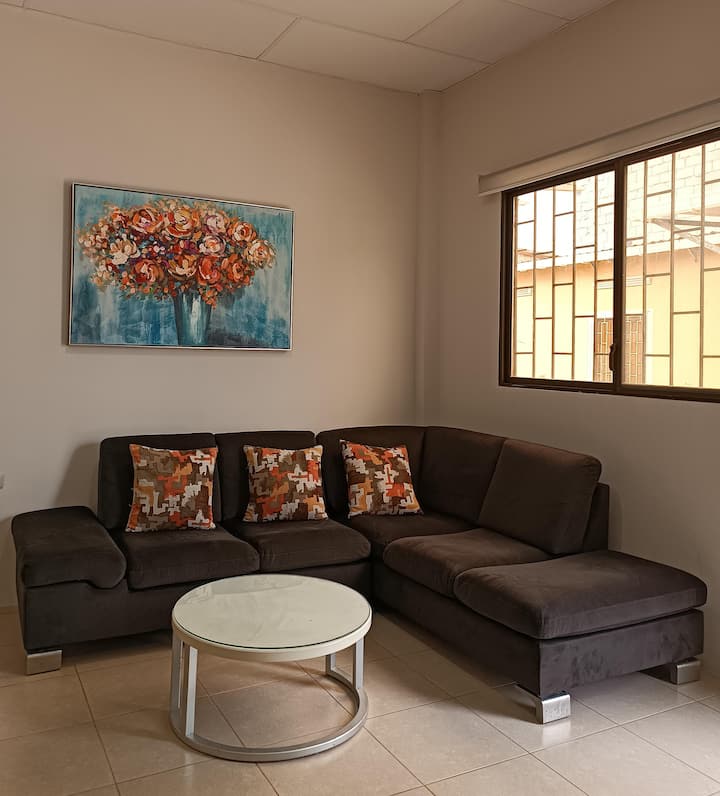 Departamento 2 Habitaciones Con Amplio Garaje - 