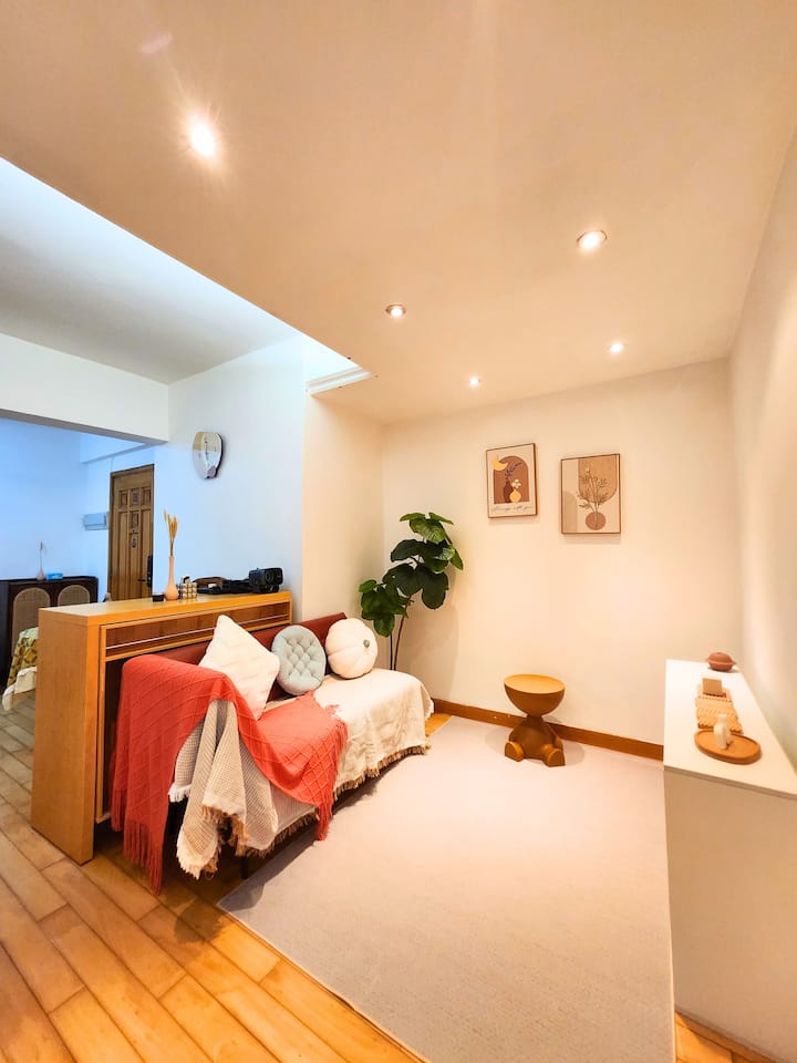 Entire Apartment 3br @ Jordan - Hong Kong