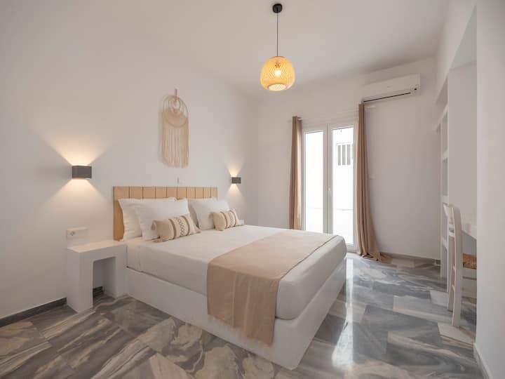 Artemida Paros One - パロス島