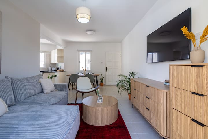 Stylish One Bedroom Apartment At Paphos Harbour - Paphos