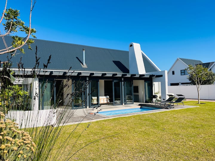 Understated Elegance In Peaceful St Francis Links - Saint Francis Bay