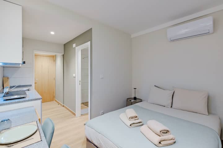 Lovely Studio, Fully Equipped & Near Subway (Nº9) - Lissabon