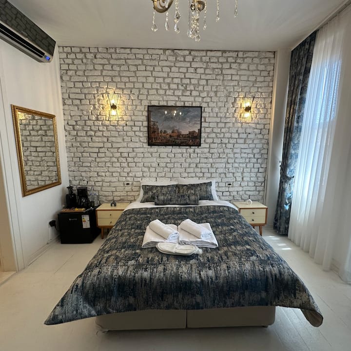 Cihangirde Merkezi Yenilenmiş Daire - Cihangir