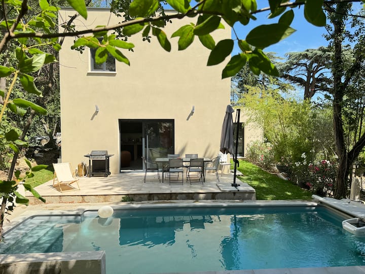 Villa Des Cigales - Piscine & Tranquilité - Festival d'Avignon