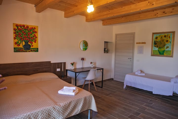 Casa Vacanza Borgo Antico - Triple Room - Soverato