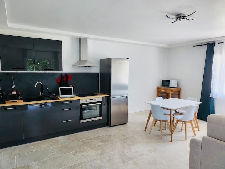 Séjour Cosy Avec Jardin Privatif – Tram à 5min ! - Montpellier