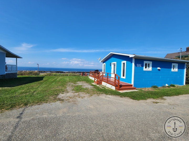 Maison Bleue Au Bord De La Mer - Price