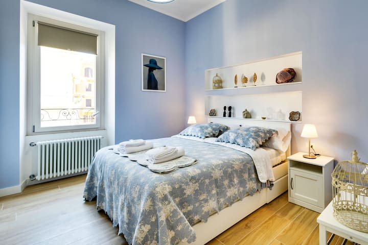 2br/2ba Apt – Colosseum Square – Sleeps 4 - Rome