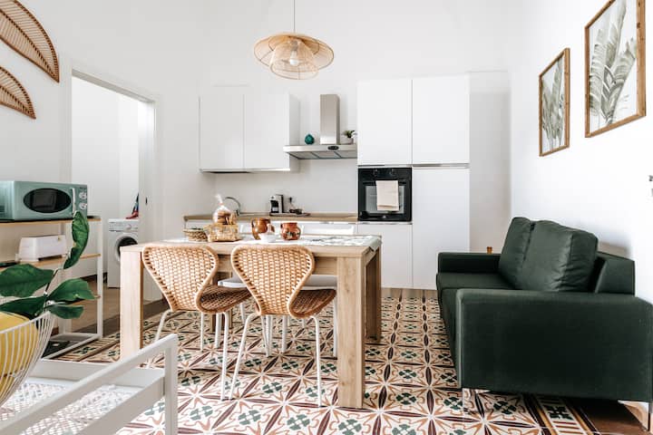 Stylish Lovely  House With Private  Courtyards - Mesagne