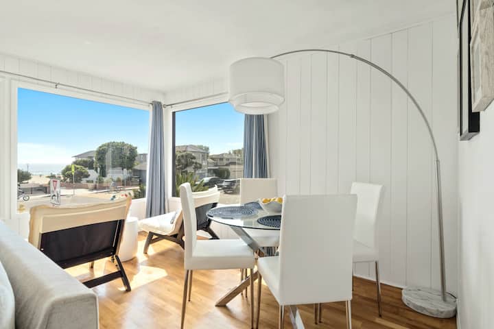 Lower Beach Bungalow, Steps To Sand Sleeps Up To 6 - Hermosa Beach, CA