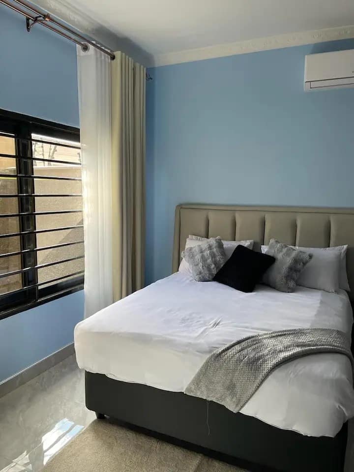 Modern 2 Bedroom Close To Airport & Shopping Malls - Zambia