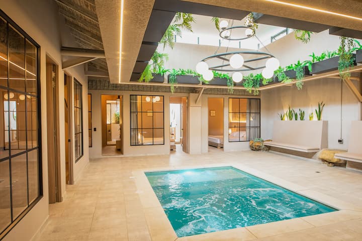 Luxury Pool Villa In Provenza - Medellín