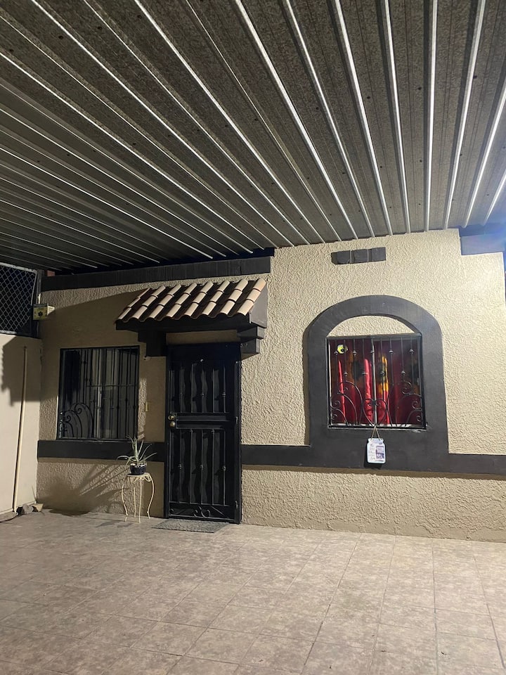 Casa Roble - Mexicali