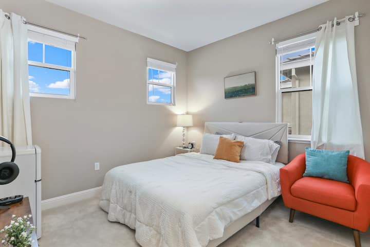 Un Chez-soi Loin De Chez Soi Avec Parking Gratuit - Pittsburg, CA