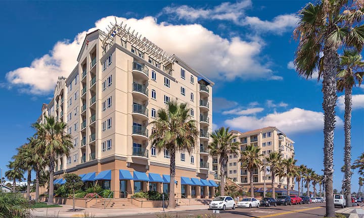 Vibrant 1bd At Oceanside Pier - Oceanside, CA
