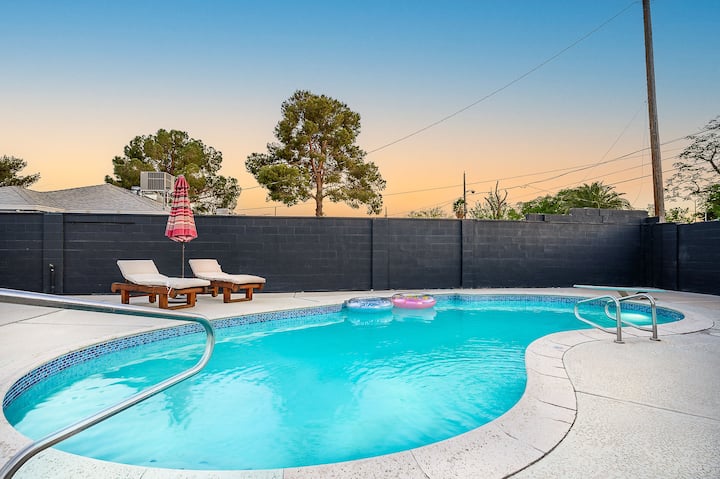 3br Modern Vegas Stay • 10 Mins To Strip/airport - Las Vegas