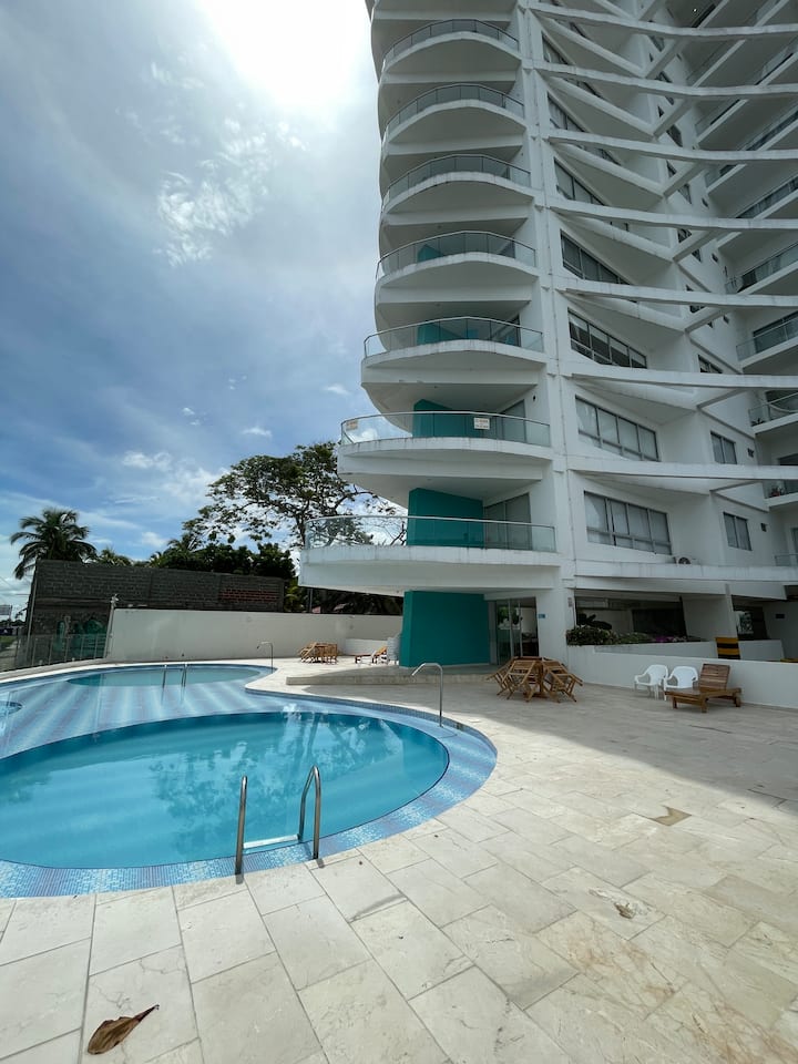 Moderno Apartamento Frente Al Mar Con Piscina - Covenas