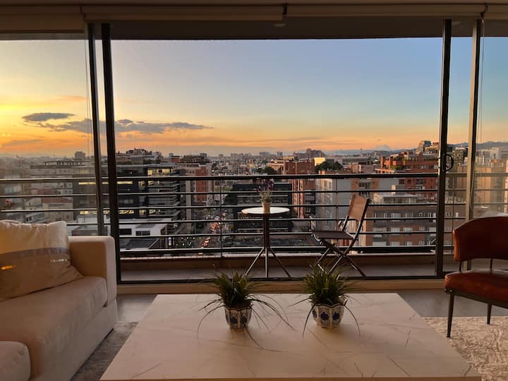 Royal Blue Virrey Bogotá/city & Mountain Views. - Bogotá