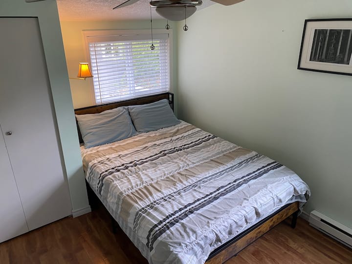 Salish Suite In Esquimalt With Private Entrance - カナダ ビクトリア